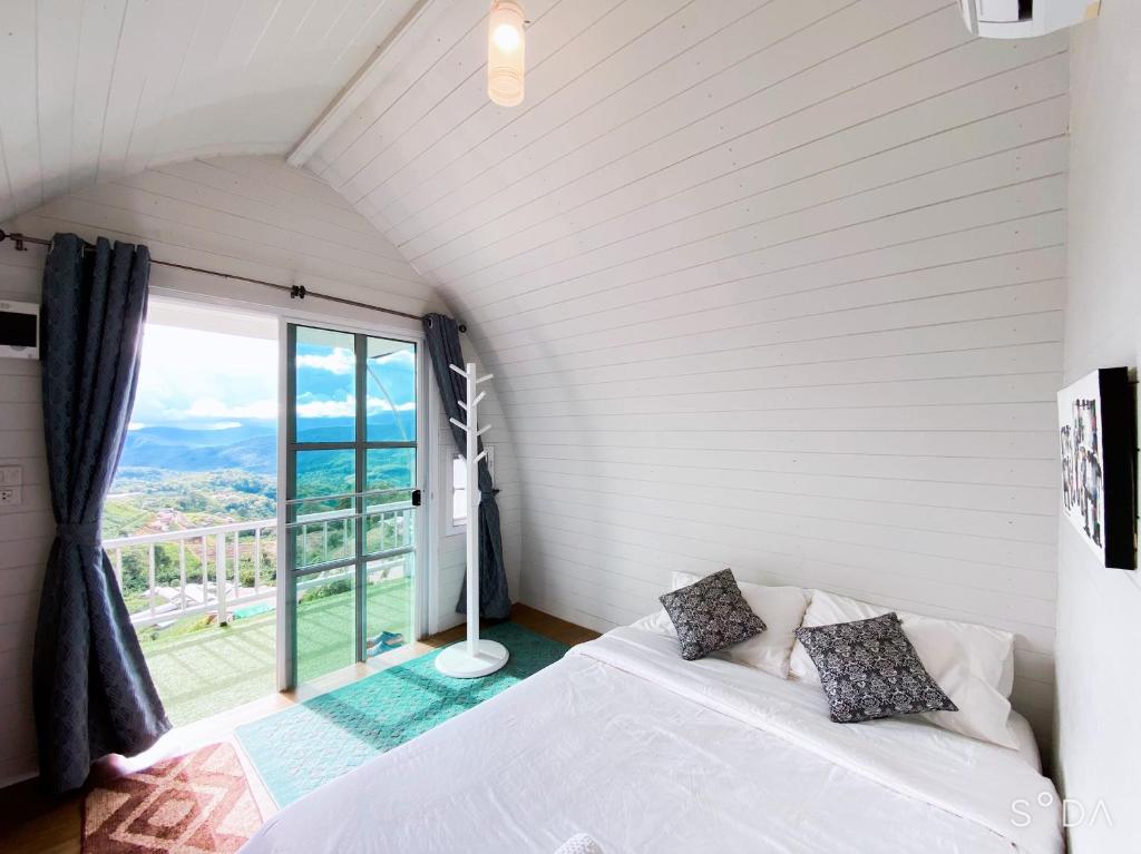 Mon Jam Memory Camp, Mon Jam (aktualisierte Preise für 2024)