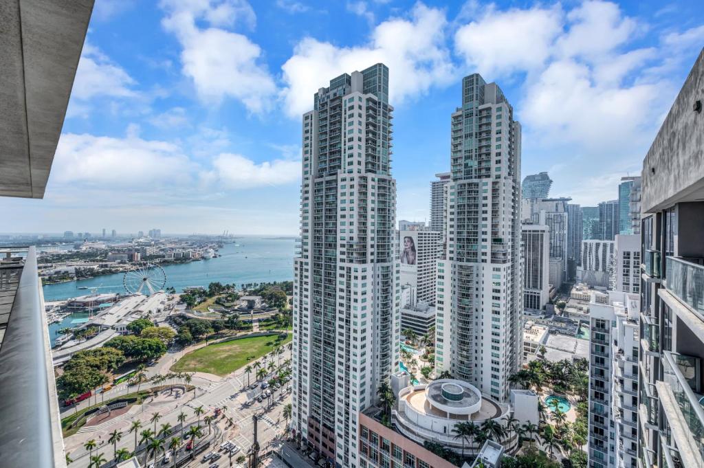 Luxury Bayview Apartment Miami, FL - Booking.com