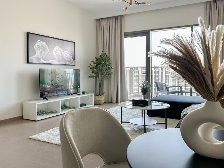 Contemporary Brand New 1BDR at Dubai Hills, Dubaï – Tarifs 2023