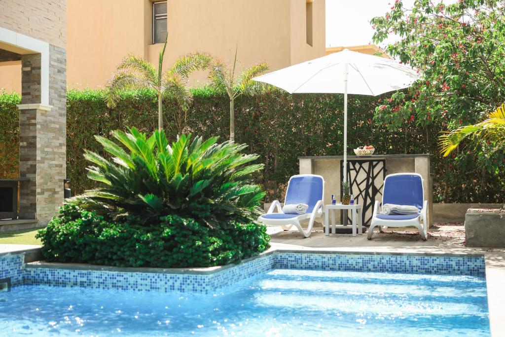 Amazing villa with private pool in new cairo, New cairo (precios ...