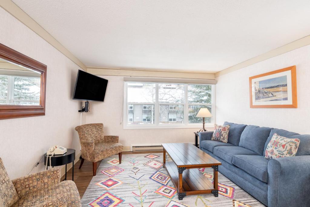 Mountainside Inn 122 by Alpine Lodging Telluride, Telluride (updated ...