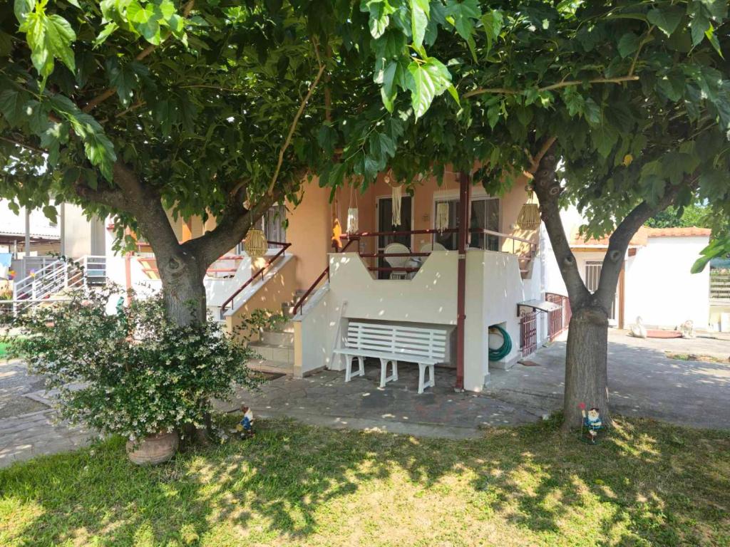 Spyros comfy and cool place, Karianí (updated prices 2025)