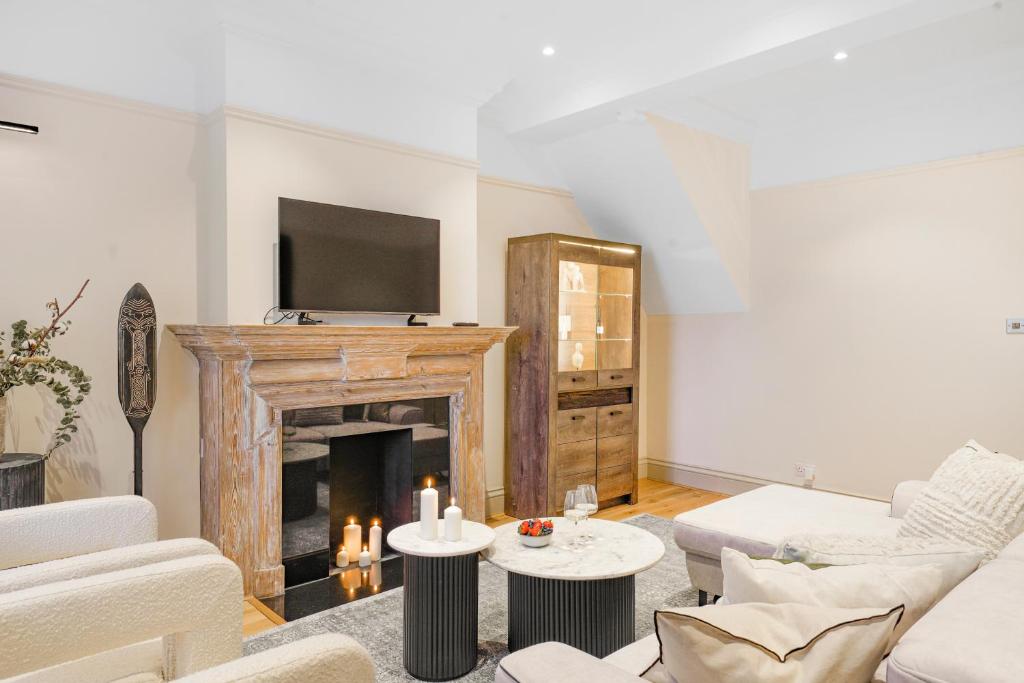 Spacious and Modern 4 beds home in Kensington, London (updated prices 2025)