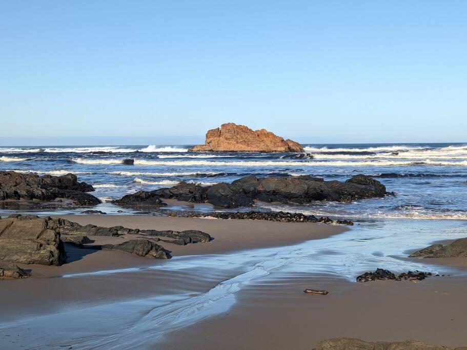 Salty Devil's Rest - Coastal Wilderness Shack, Arthur River – Updated ...