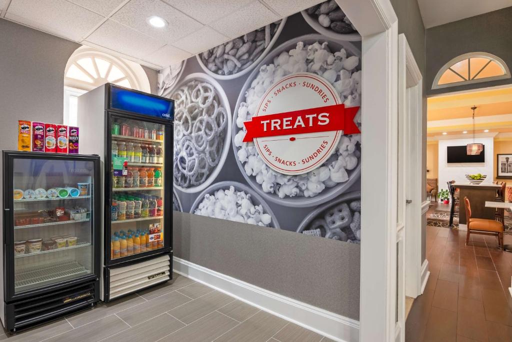 Hampton Inn & Suites Stamford, Stamford (updated prices 2025)