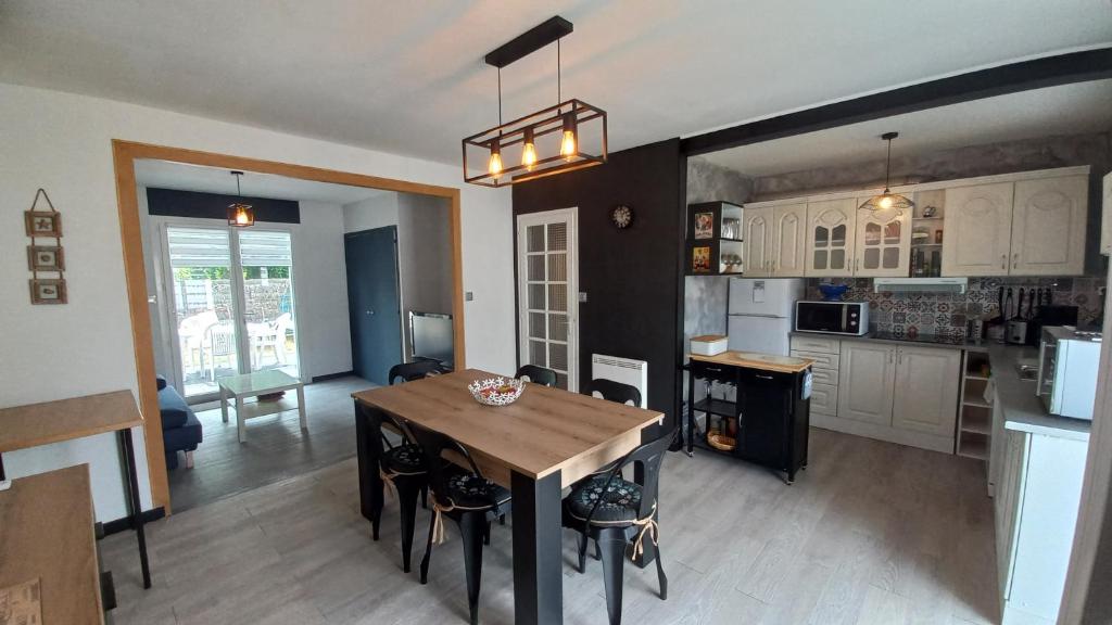 Maison avec jardin, quartier calme, 2 chambres - plain pied, Saint ...