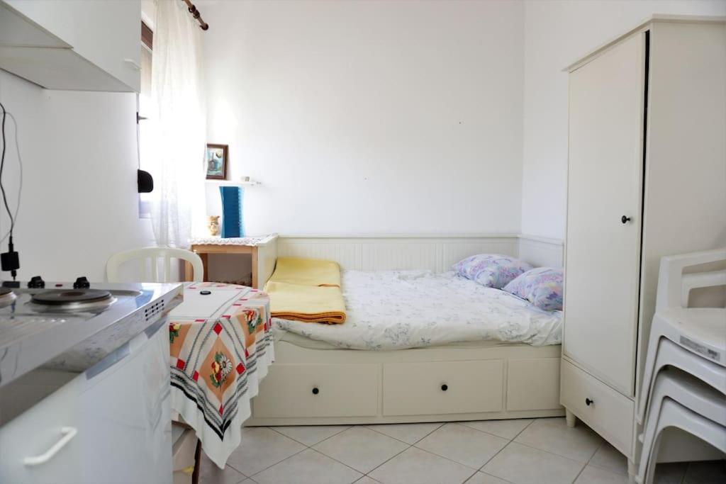 Small studio with kitchenette, Nin (updated prices 2025)