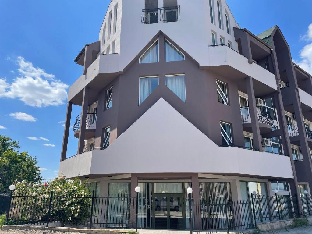 Family hotel Summer, Ravda (updated prices 2025)