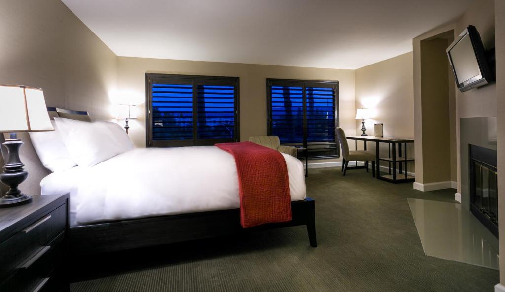 Cupertino Hotel, Cupertino (updated prices 2025)