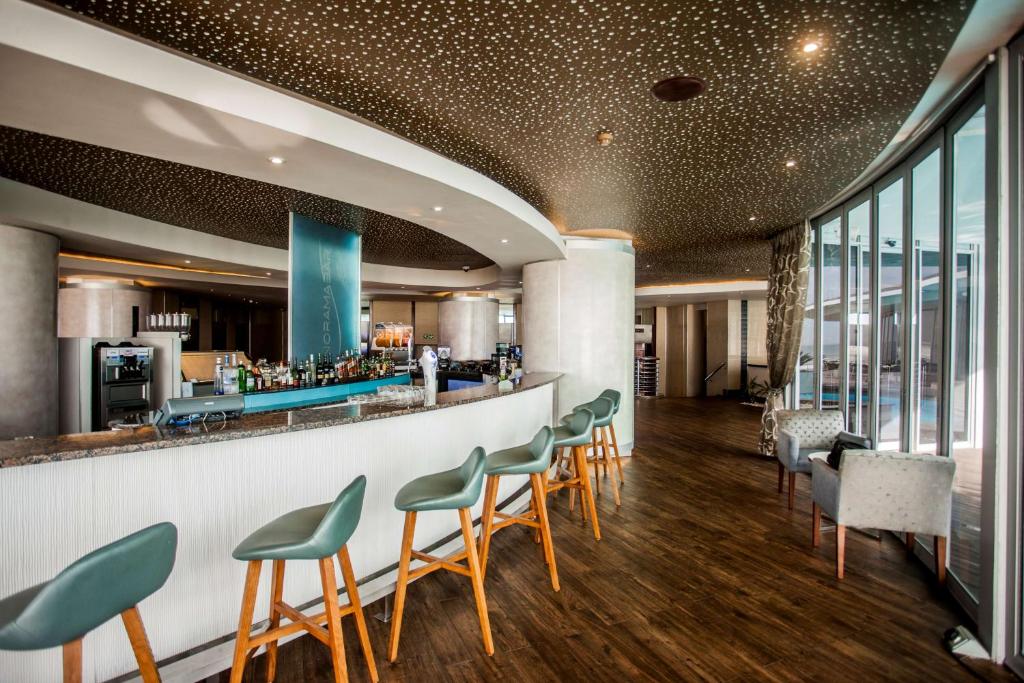 Southern Sun Elangeni & Maharani, Durban (updated prices 2025)