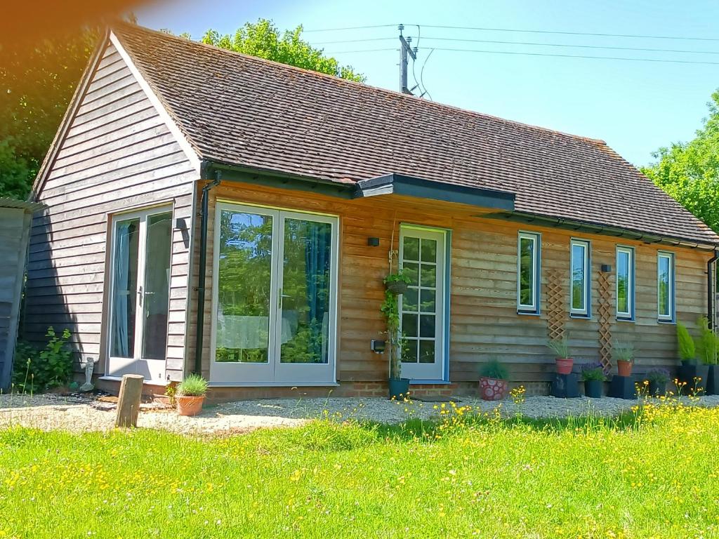 Elderflower Cottage-rural And Miles Walks - 泰晤