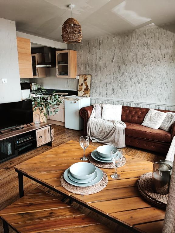 Peppercombe Chalet - Bideford Bay Holiday Park, Devon, Bucks Mills ...