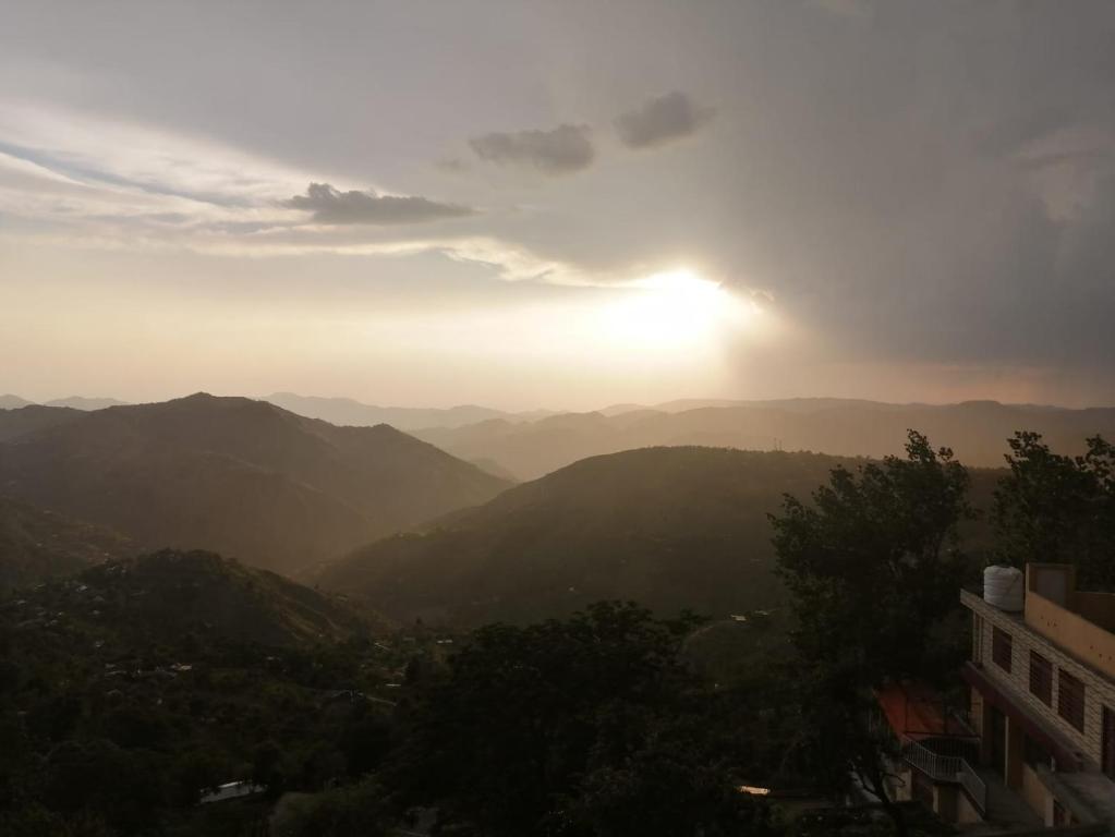 Navid's Holiday Resort and Hotel, Murree, Ghora Gali (updated prices 2025)