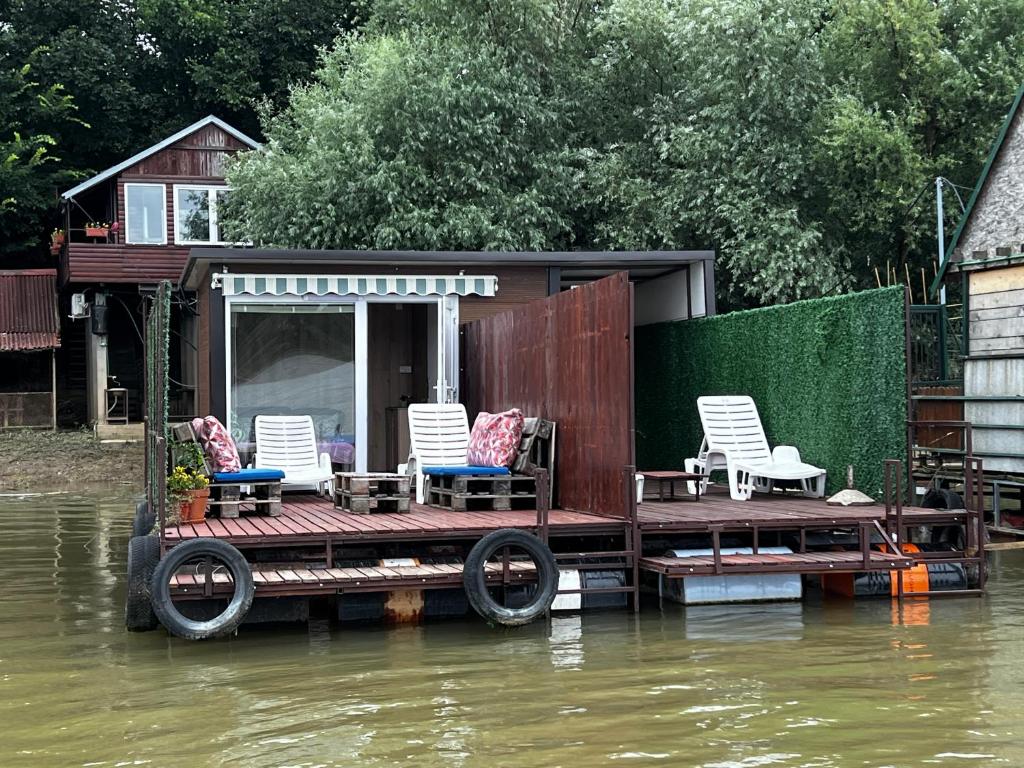 Splav na reci Savi, Ostružnica (updated prices 2026)