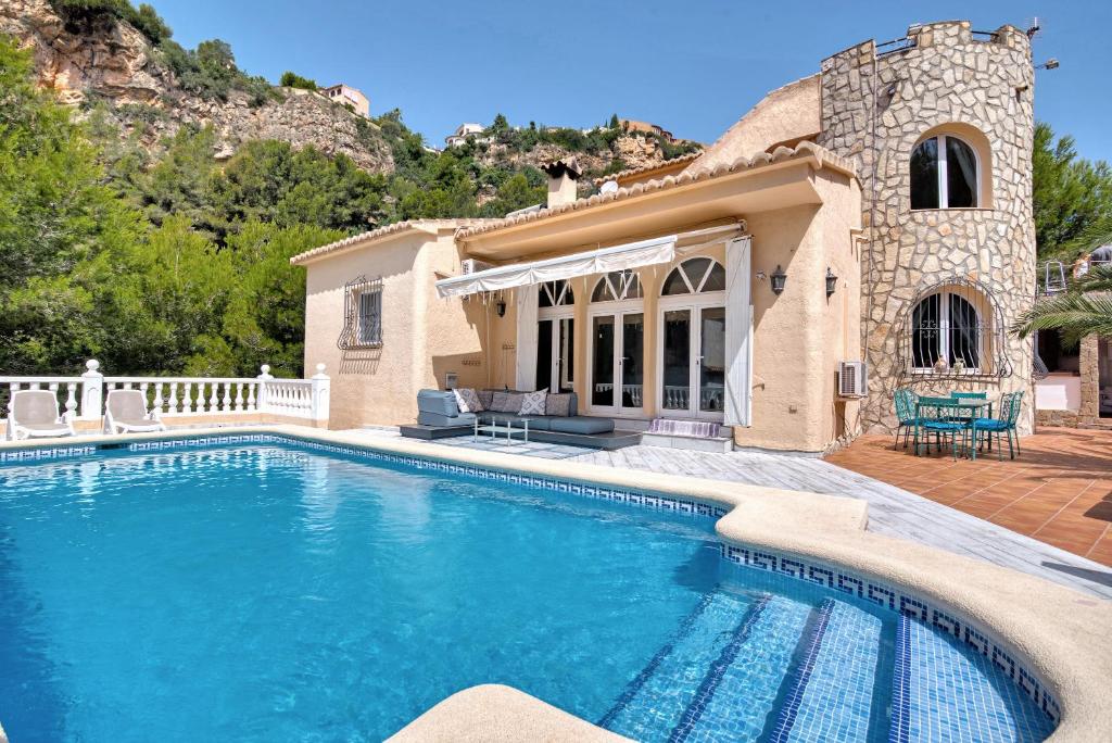 Cala Moraig - Cumbre de Sol, Benitachell (updated prices 2026)