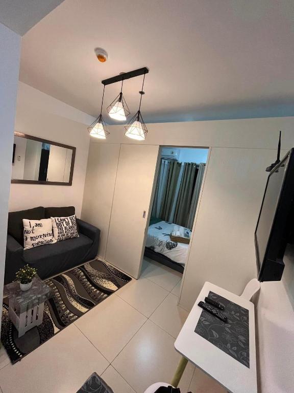 The Happy Home at Smdc Cool Suites Wind Residences, Tagaytay (updated ...