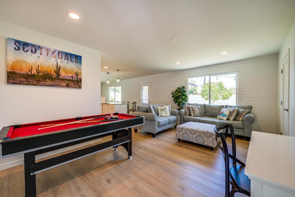 Sunny Arizona Retreat with Pool Table, Grill and Patio, Scottsdale ...