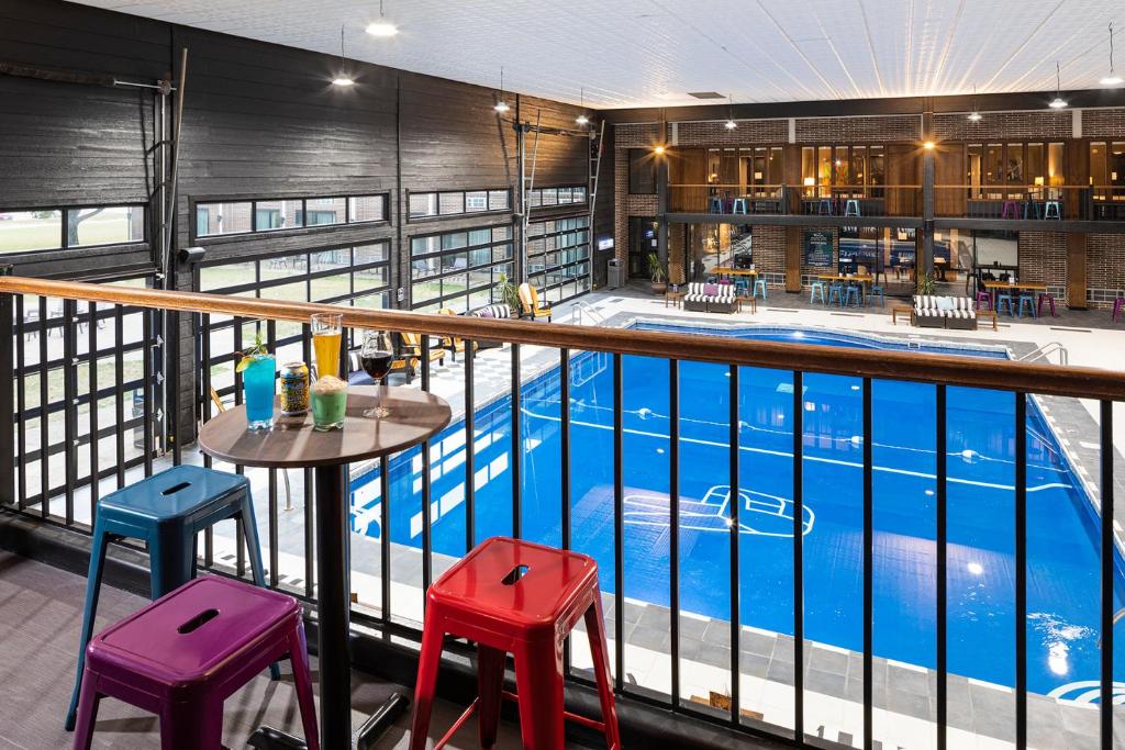 The Highlander Hotel, Ascend Hotel Collection, Iowa City (updated ...