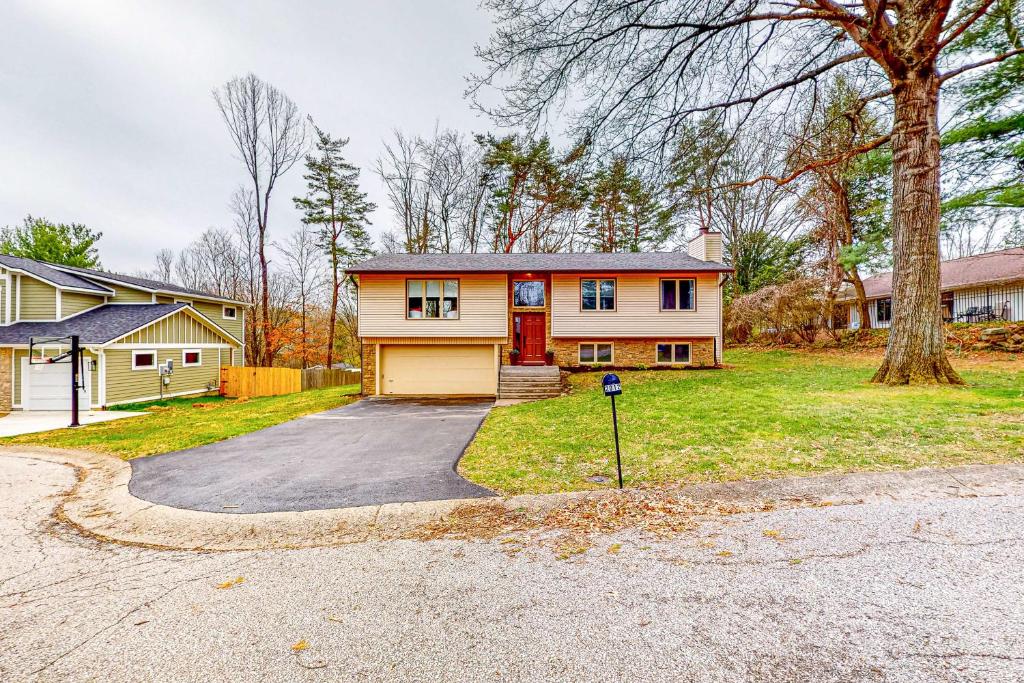 3 Mi to IU! Family-Friendly Bloomington Home, Bloomington (updated ...