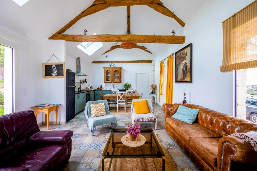 La Bulle de Saint Jul - Auberge Tourangelle, Saint-Julien-de-Chédon ...