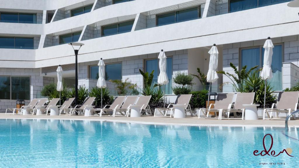 Big studio with Balcony 100M from the beach - By Edom, Eilat – Updated 2023 Prices