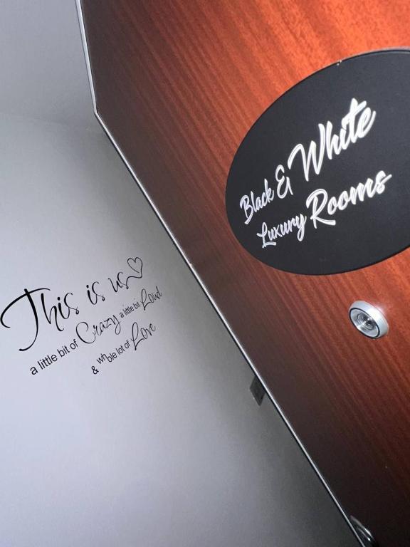 Black & White Luxury Rooms, Bari (updated prices 2025)