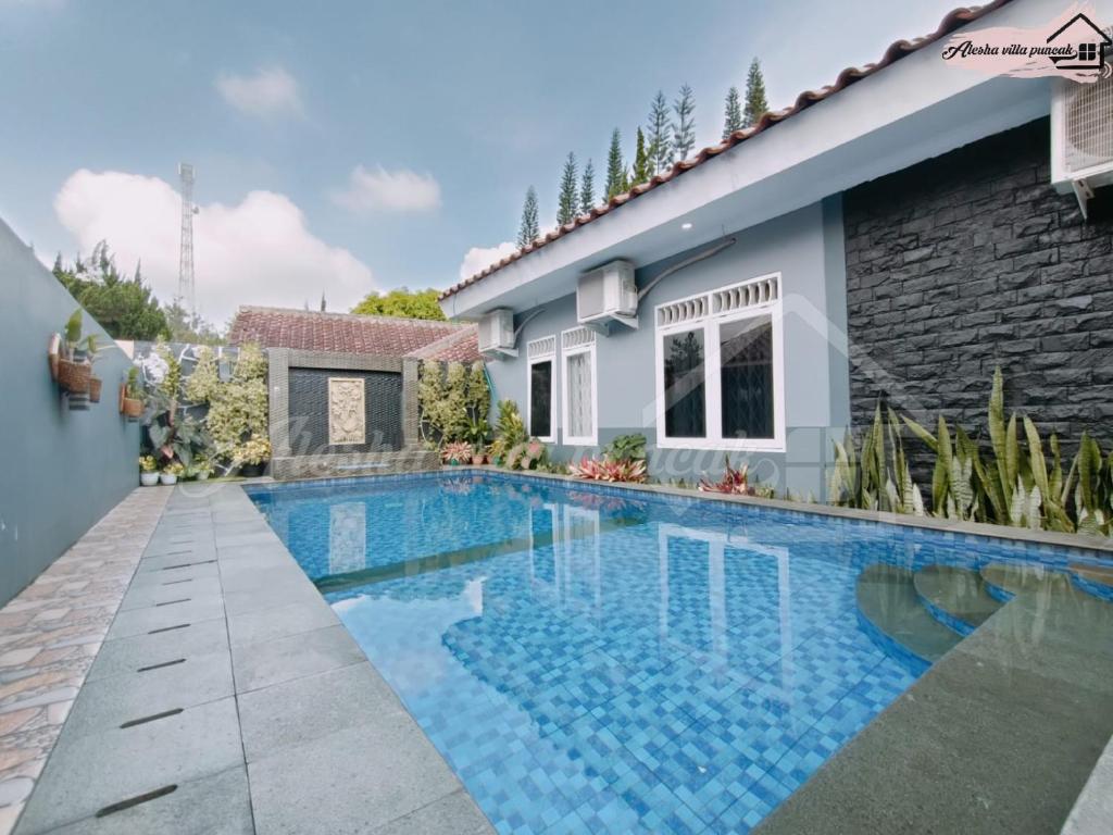 Villa Kota Bunga E3 10, Cikundul (updated prices 2025)