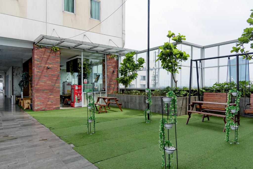 RedLiving Apartemen B Residence BSD - BE Urban Hotel, Cilandak (updated ...