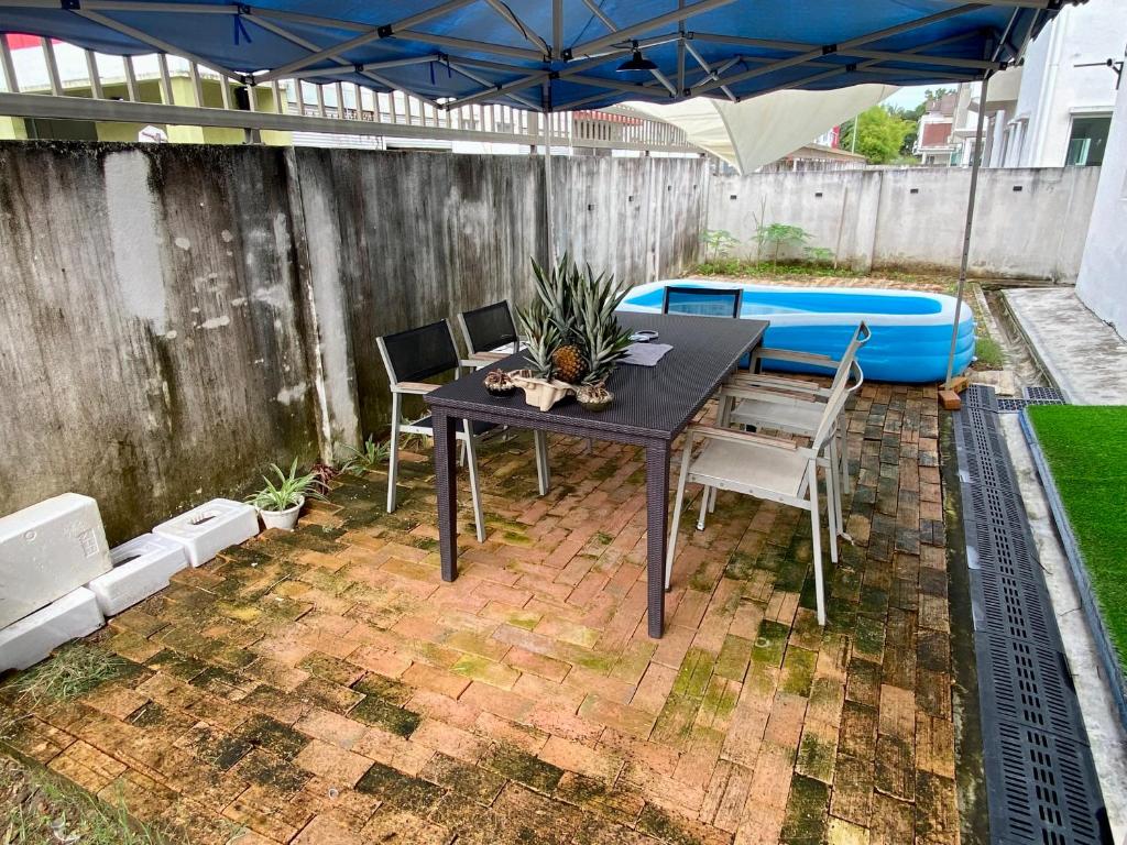 GARDEN BLISS VILLA HOMESTAY Jenjarom, Jenjarum (updated prices 2025)