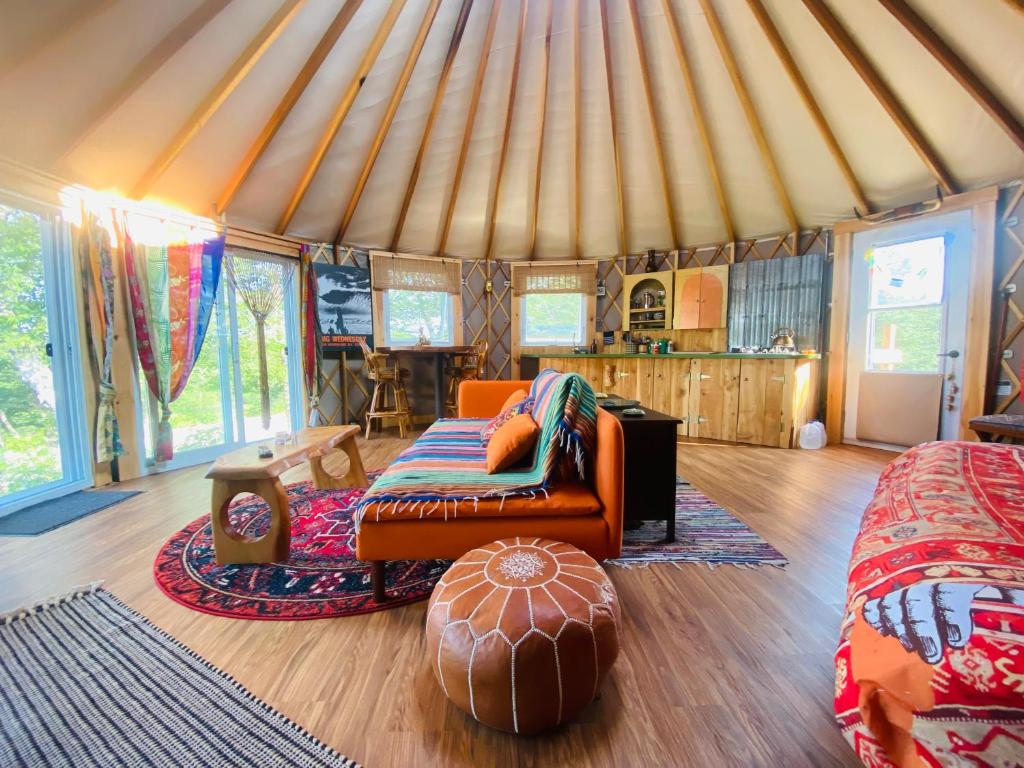 Off-grid yurt with amazing view of the river, Baddeck (updated prices 2024)