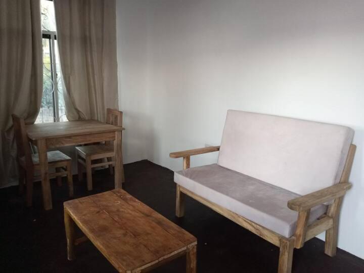 Johari Beach House, Bwejuu (precios actualizados 2025)