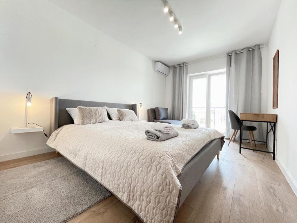 Caramel Comforts with Sea View in Stinjan only 300 m from the Beach ...