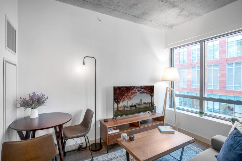 Kendall Sq Studio w Gym nr MIT MGH BOS-36, Cambridge (updated prices 2025)