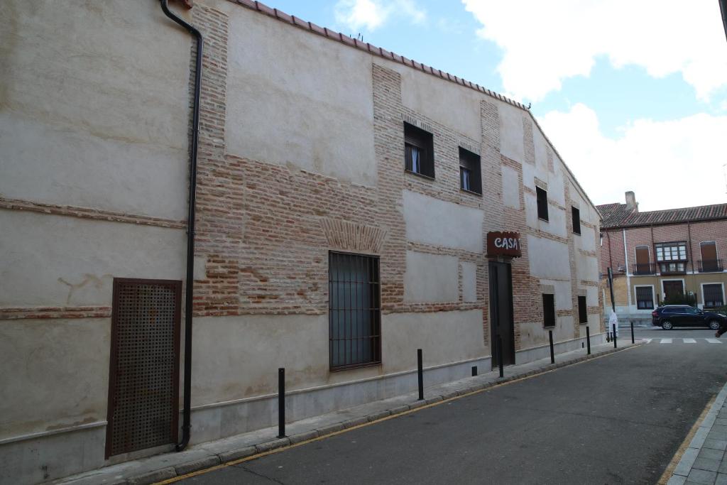 CASA RUINA, Nava del Rey (updated prices 2025)