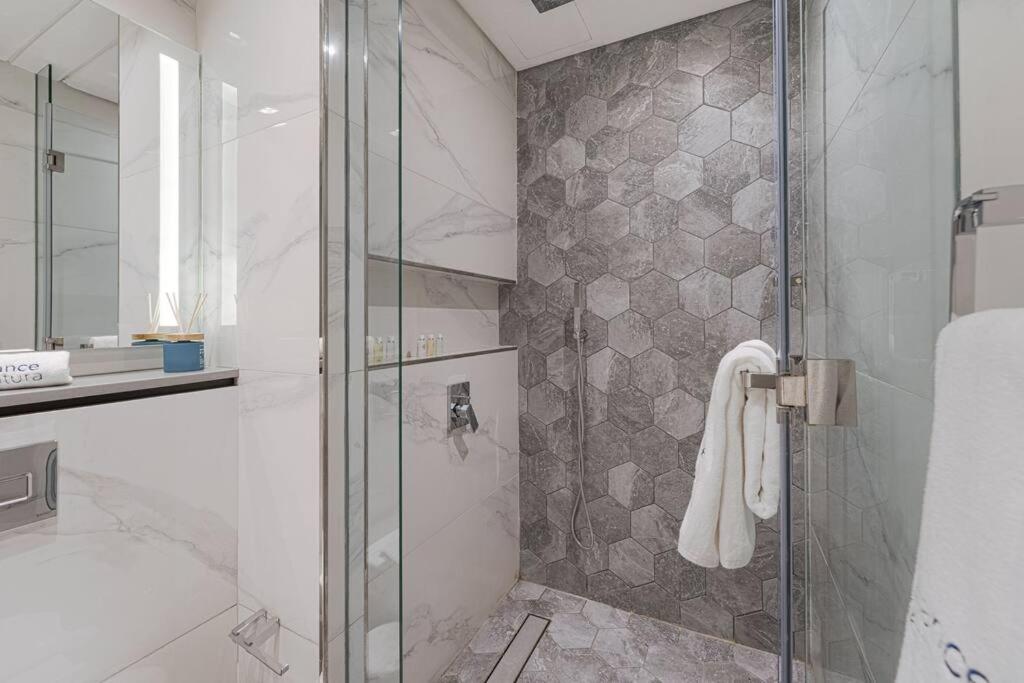 Modern Sanctuary MAG 318 Studio in Business Bay, Dubai (updated prices ...