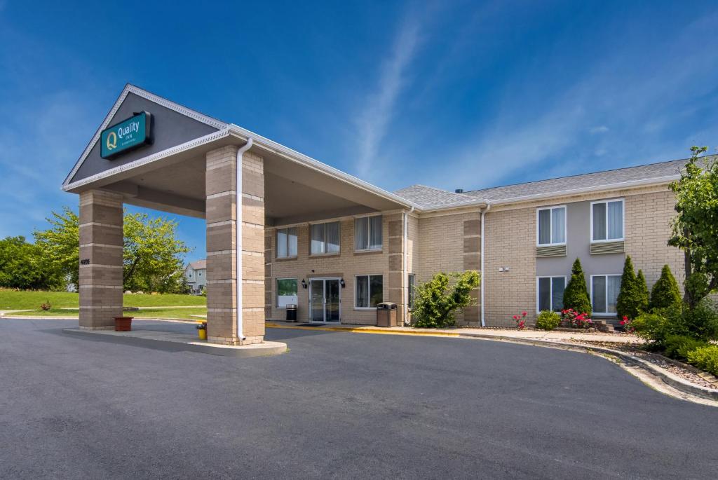 Quality Inn Aurora - Naperville Area, Aurora – Precios actualizados 2023