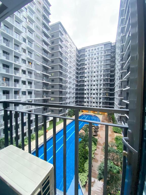 Jejo Suite Home Shore 3 Residences Staycation 1 BR Unit Near MOA with ...