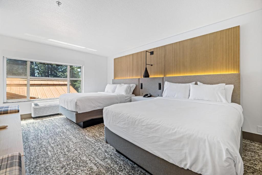 The Evergreen Hotel, McCall (updated prices 2025)