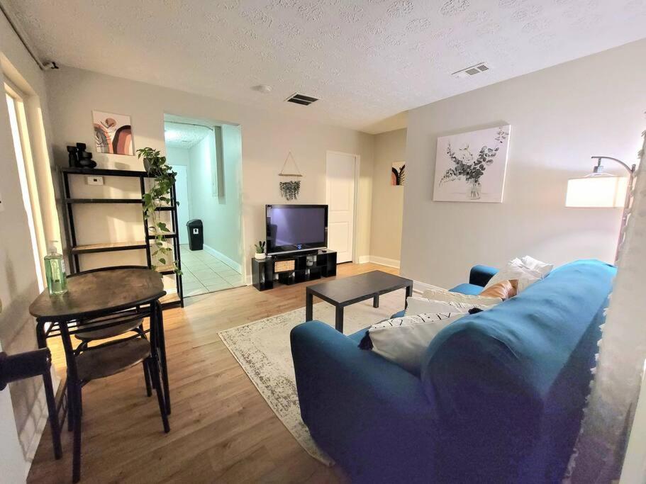 Game Room, Fire Pit! 4bd / 4ba - 2 Kings, 2 Desks