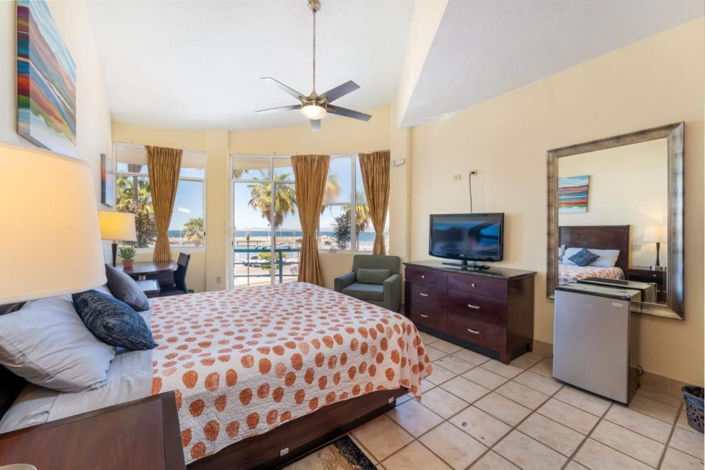 Hotel El Faro Loreto - SuiteTrails