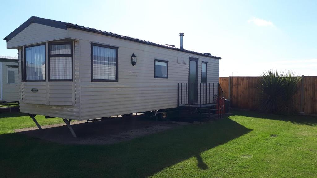 Brilliant 6 Berth Caravan Nearby Scratby Beach, Norfolk Ref 43081b ...