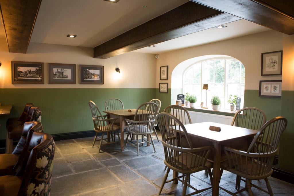 Square & Compass, Two Dales (updated prices 2025)