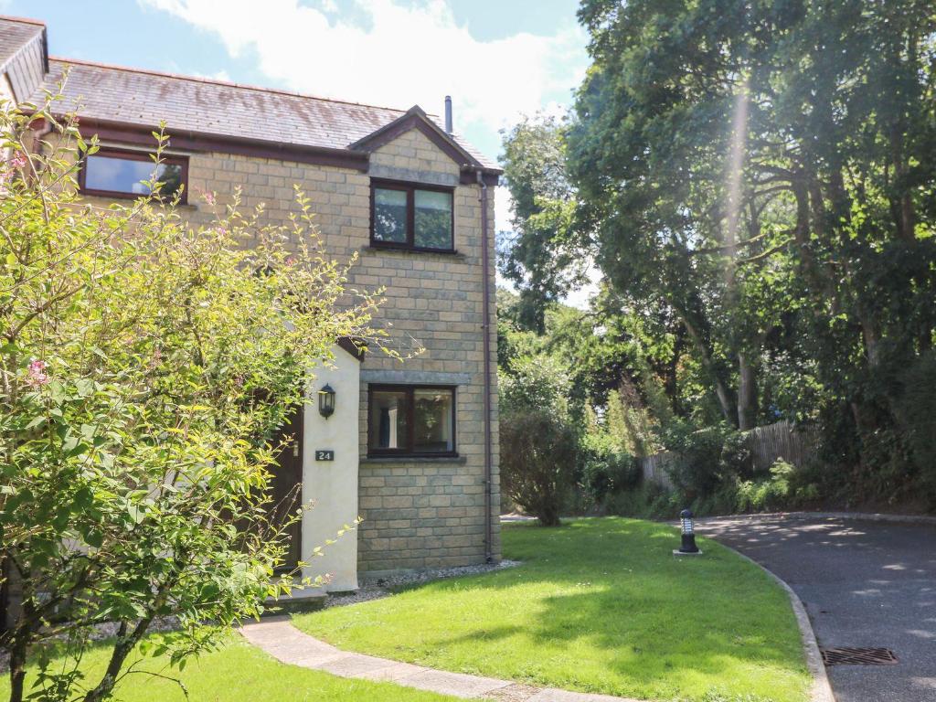 24 Pendra Loweth, Falmouth (updated prices 2026)