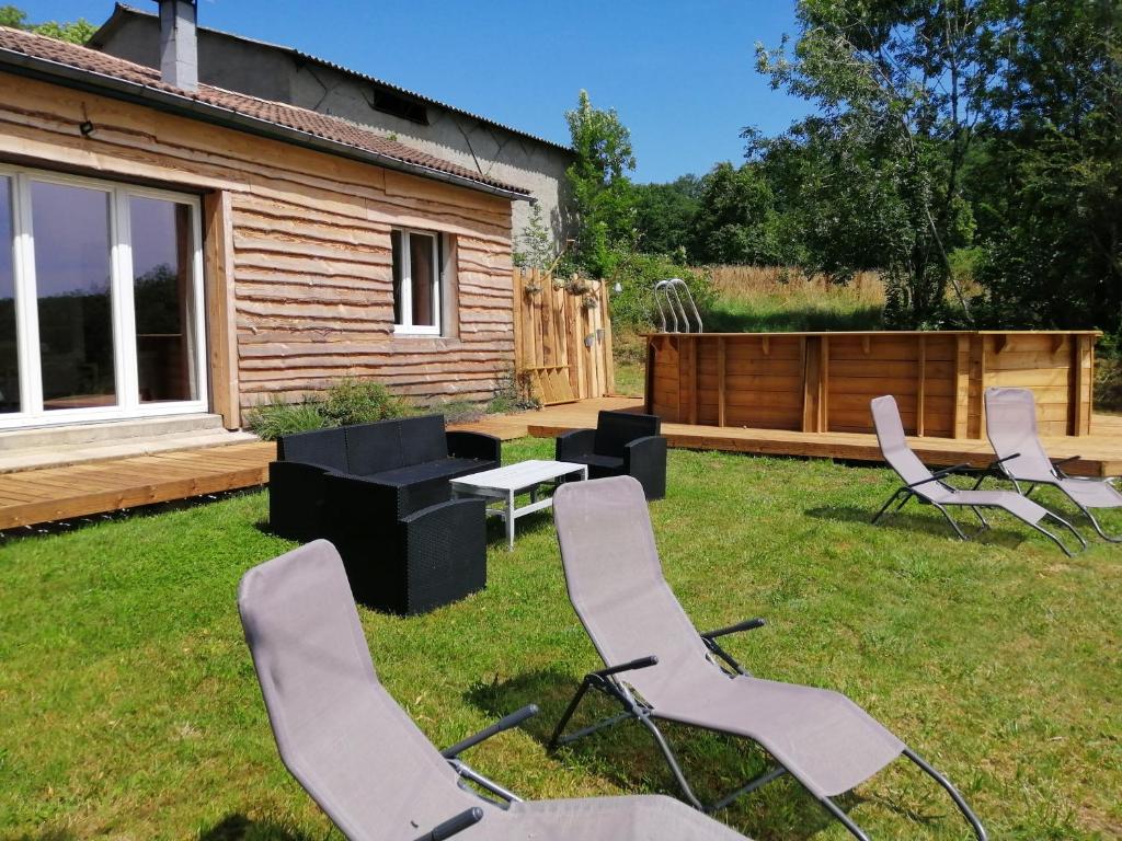 Maison en pleine nature, Peyrilles (updated prices 2026)
