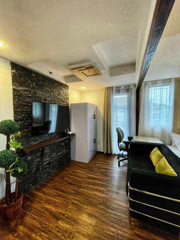 Tagaytay Vibe King Bed Suite near Alabang Muntinlupa, Manila (updated ...