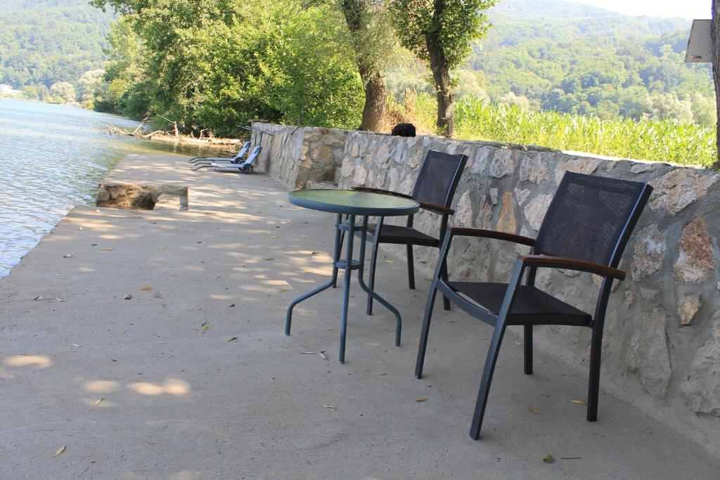 Vikendica River Drina - Mali Zvornik-Velika Reka, Podrebelj (updated ...