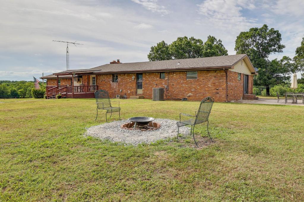Southwest City Home with Fire Pit 9 Mi to Grove!, South West City ...