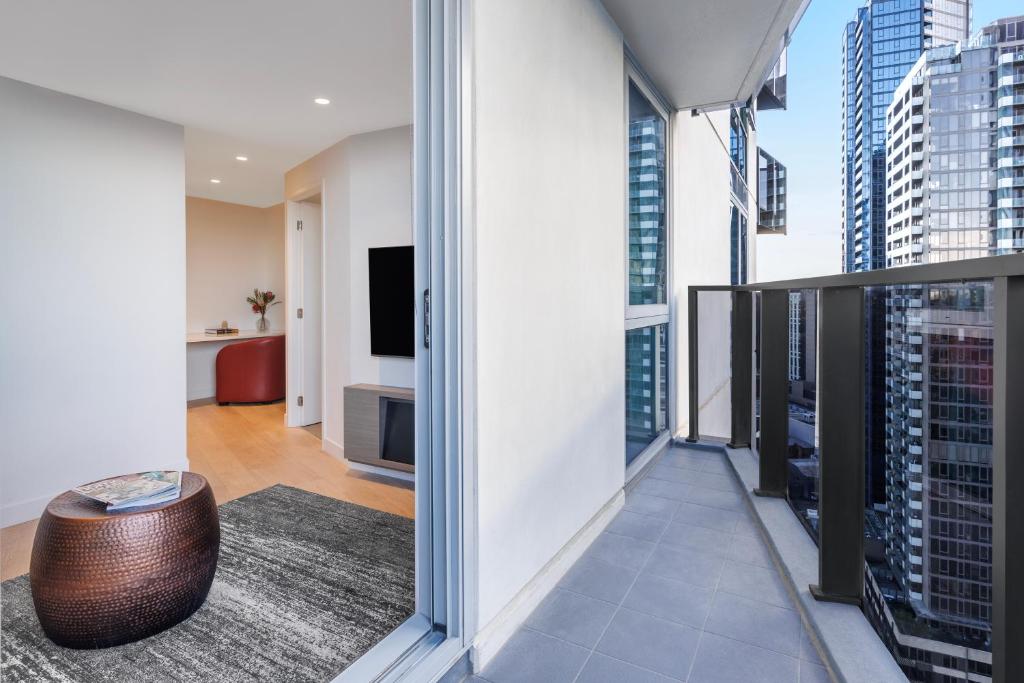 Imagine Marco, Melbourne (updated prices 2025)