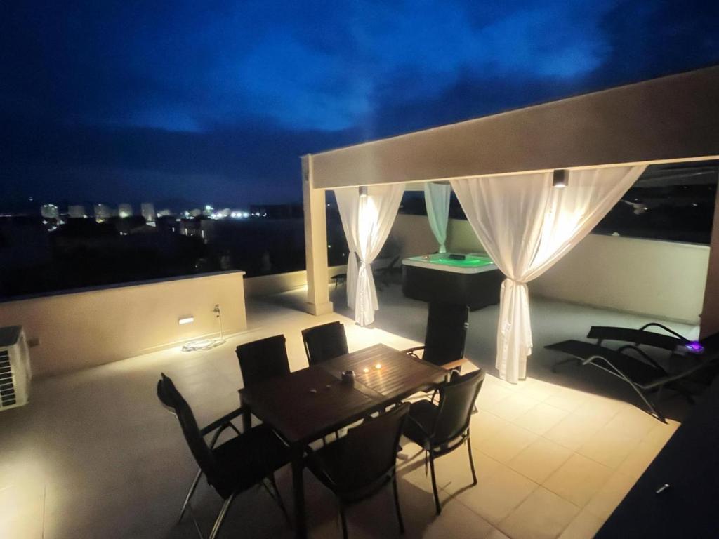 Olive Oasis Penthouse With Jacuzzi, Zadar (aktualisierte Preise für 2025)