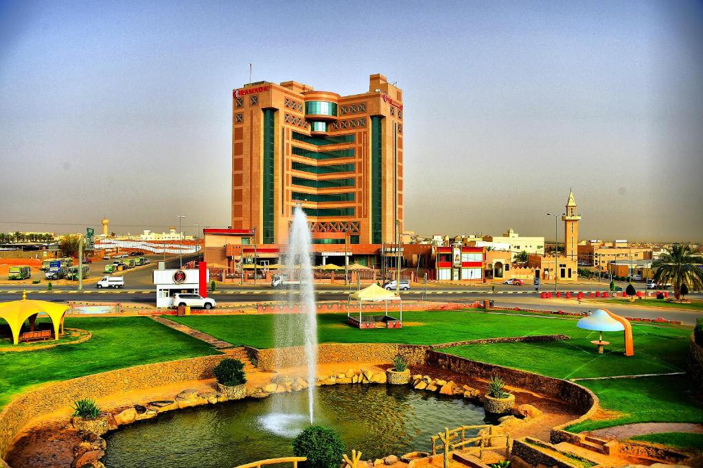 فندق وأجنحة رمادا من ويندام القصيم، البكيرية أسعار محدثة لعام 2025